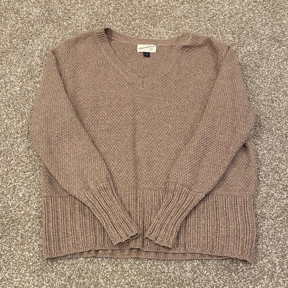 Universal Thread | Sweaters | Neutral Vneck Sweater | Poshmark